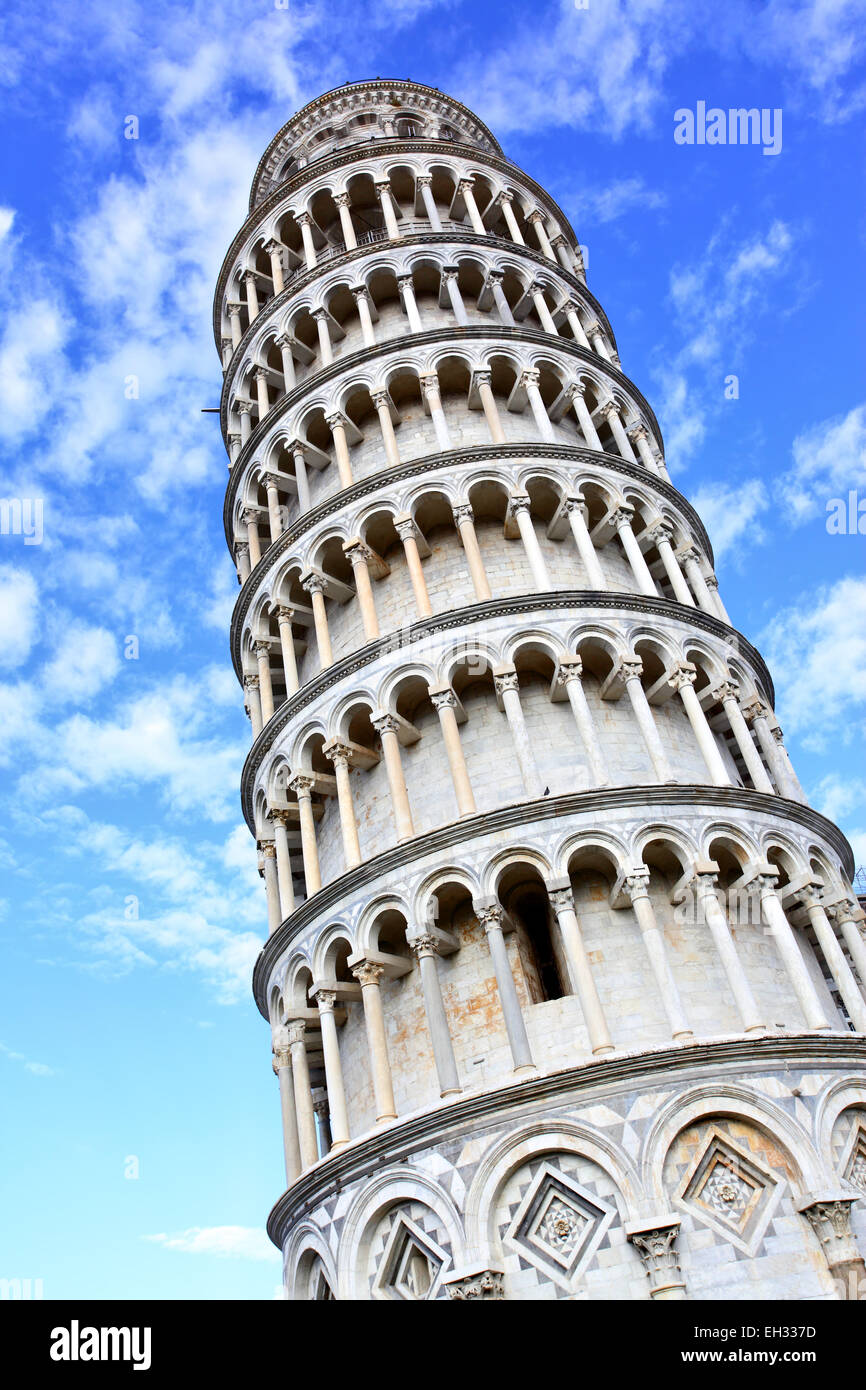 Close up of the leaning tower of pisa hi-res stock photography and ...
