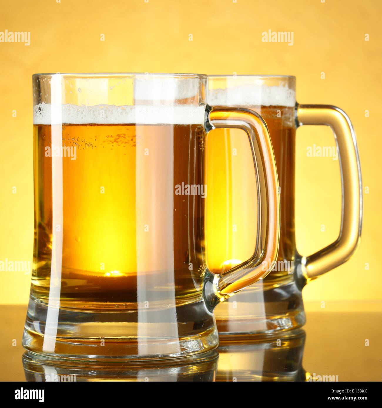 Beer mugs hi-res stock photography and images - Alamy
