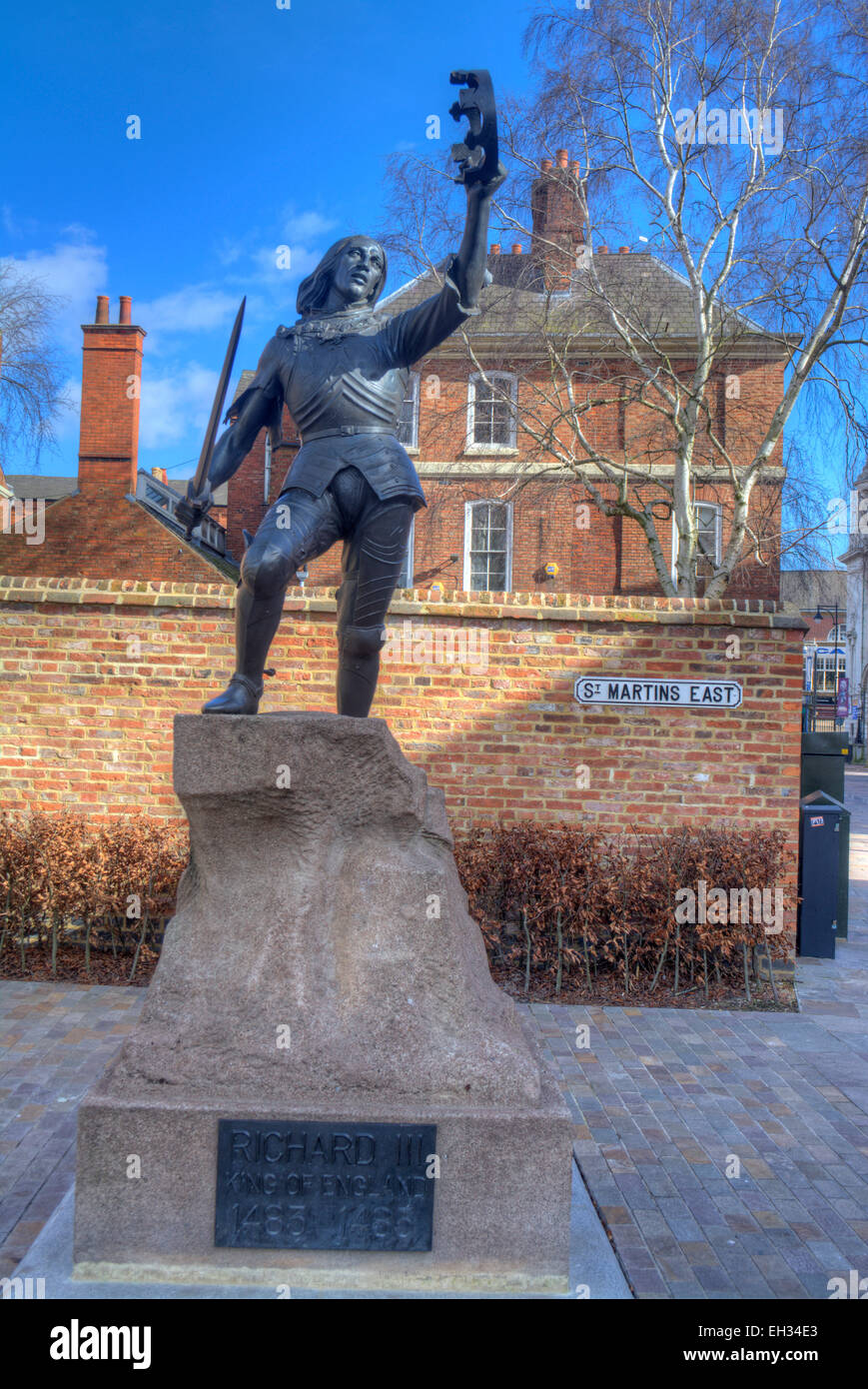 HDR image of the Relocated Statue of King Richard III in the Cathedral ...