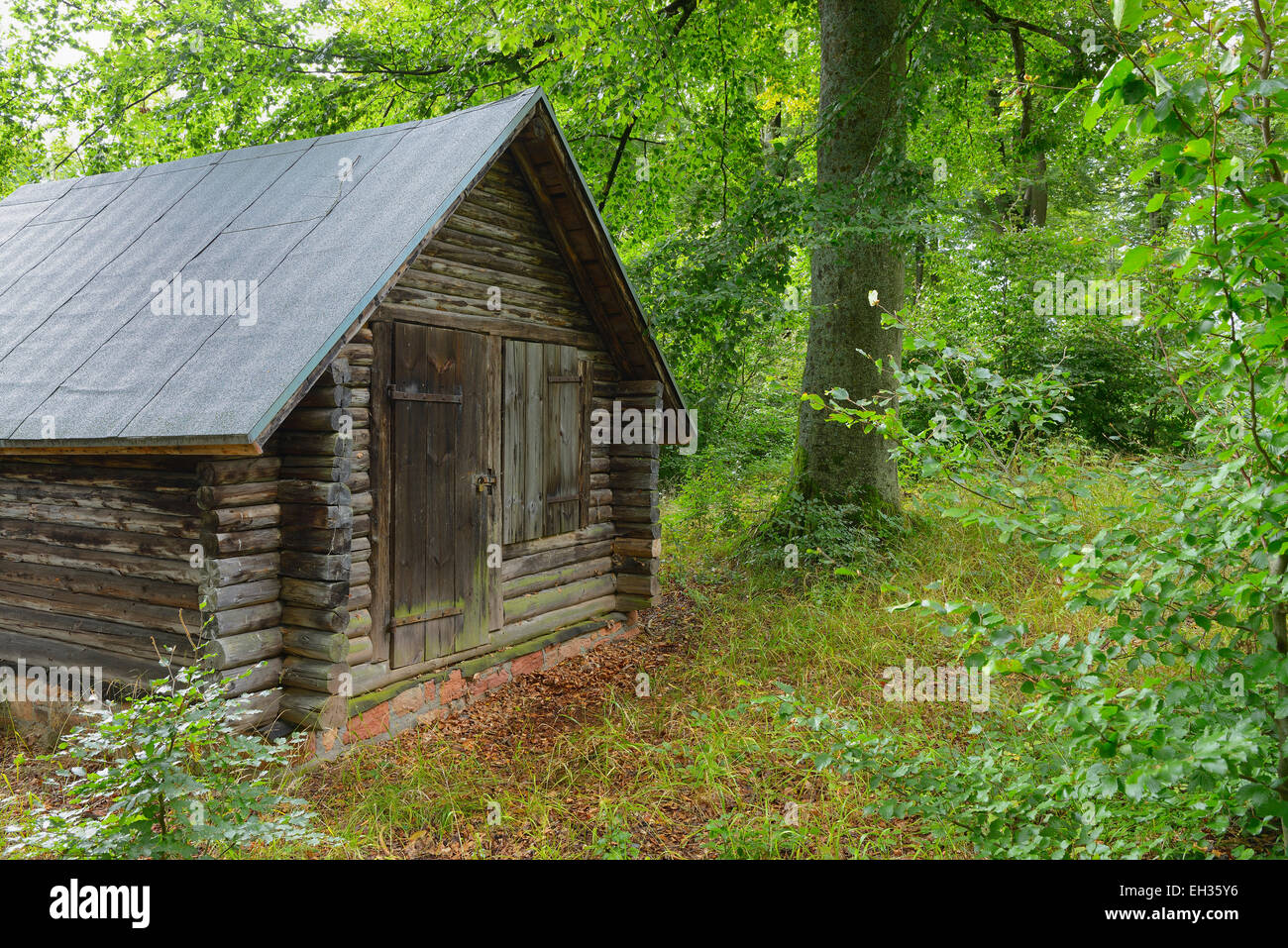 Bavarian log cabin hi-res stock photography and images - Alamy