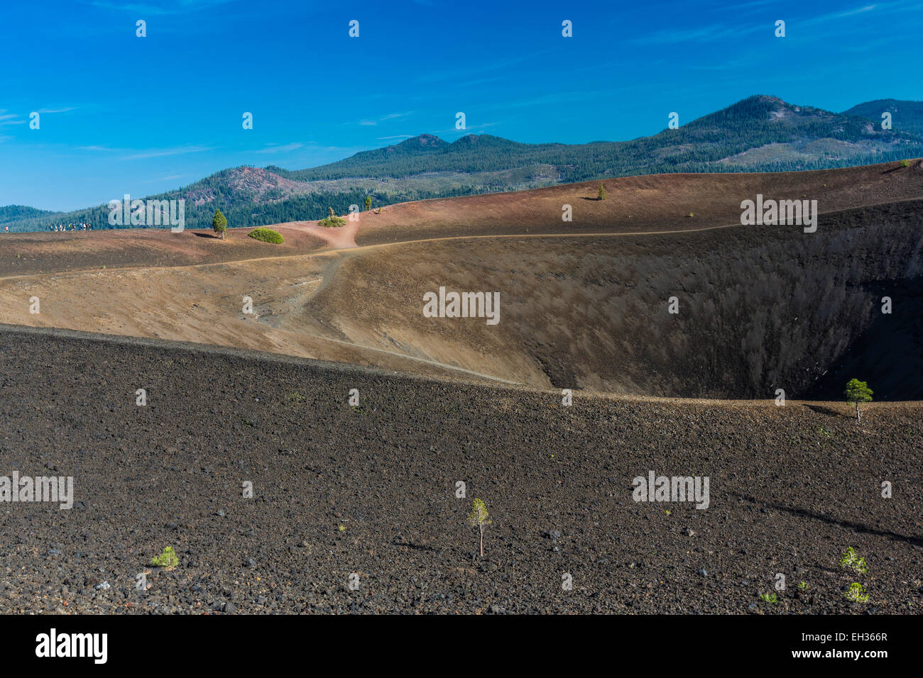 Rim of the volcanic cinder cone along the Cinder Cone Trail in Lassen ...