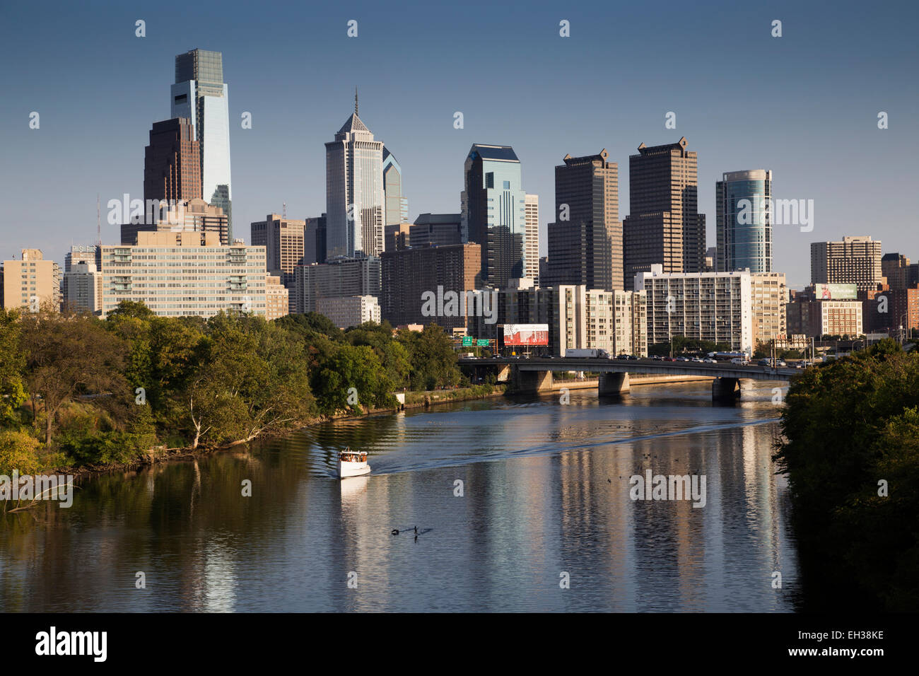 Schuylkill River and Skyline, Philadelphia, Pennsylvania, USA Stock ...