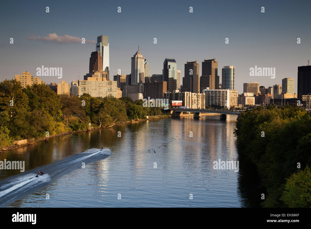 Schuylkill River and Skyline, Philadelphia, Pennsylvania, USA Stock ...