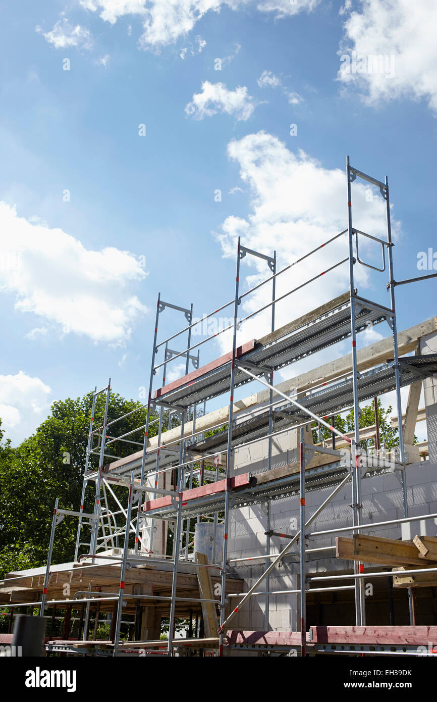 Framework building hi-res stock photography and images - Alamy