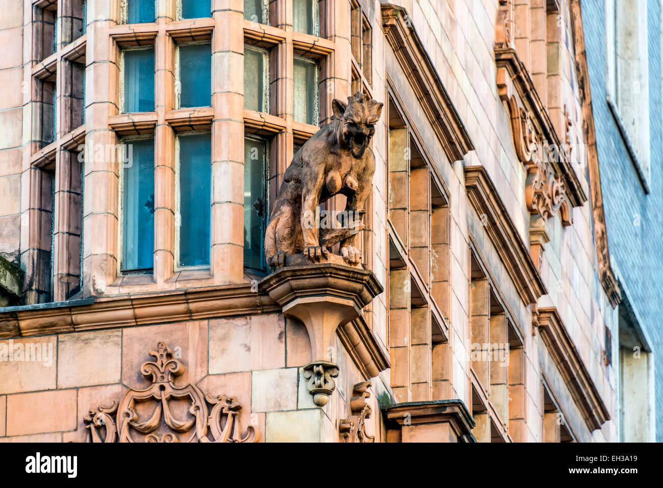 Grotesque architecture hi-res stock photography and images - Alamy