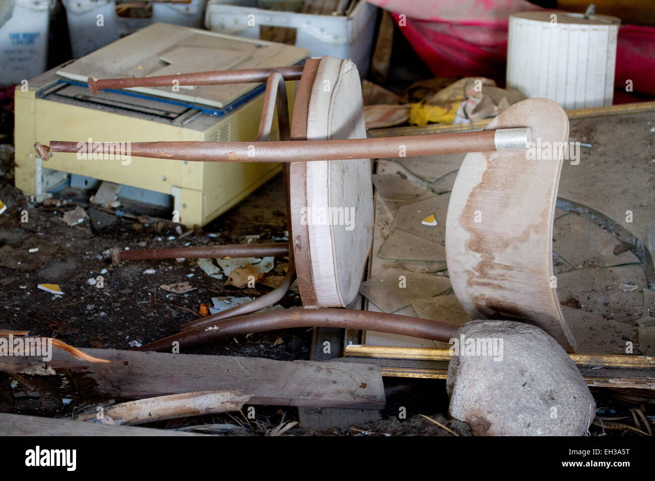 Broken chair hi-res stock photography and images - Alamy
