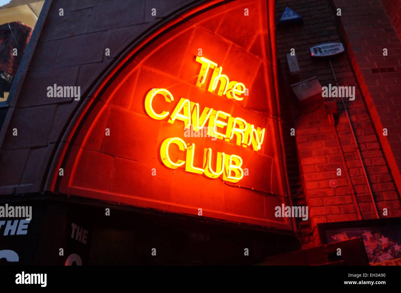 The cavern club sign hi-res stock photography and images - Alamy