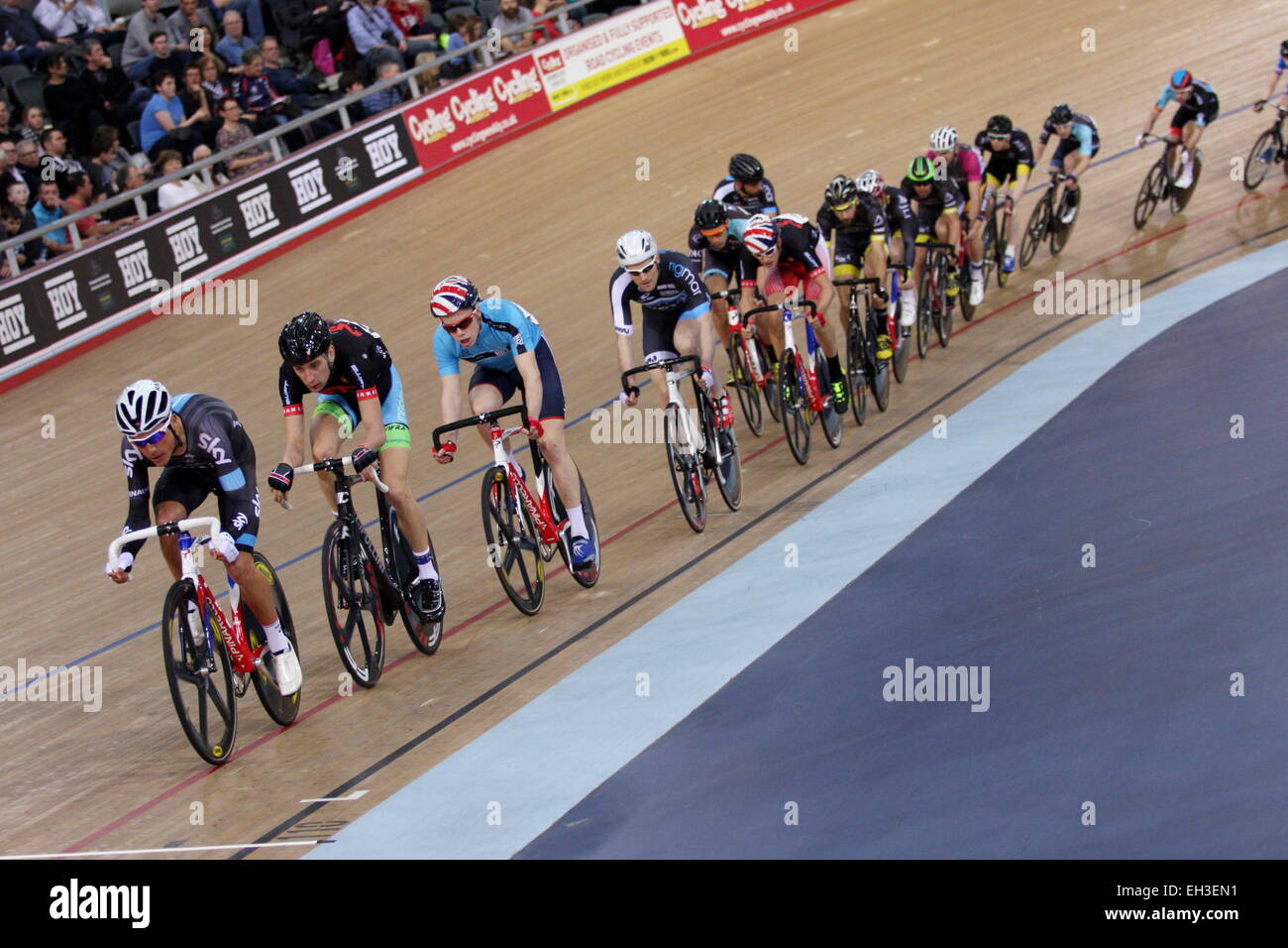 Lee Valley VeloPark, London, UK. 28th February 2015. Mens UCI Points ...