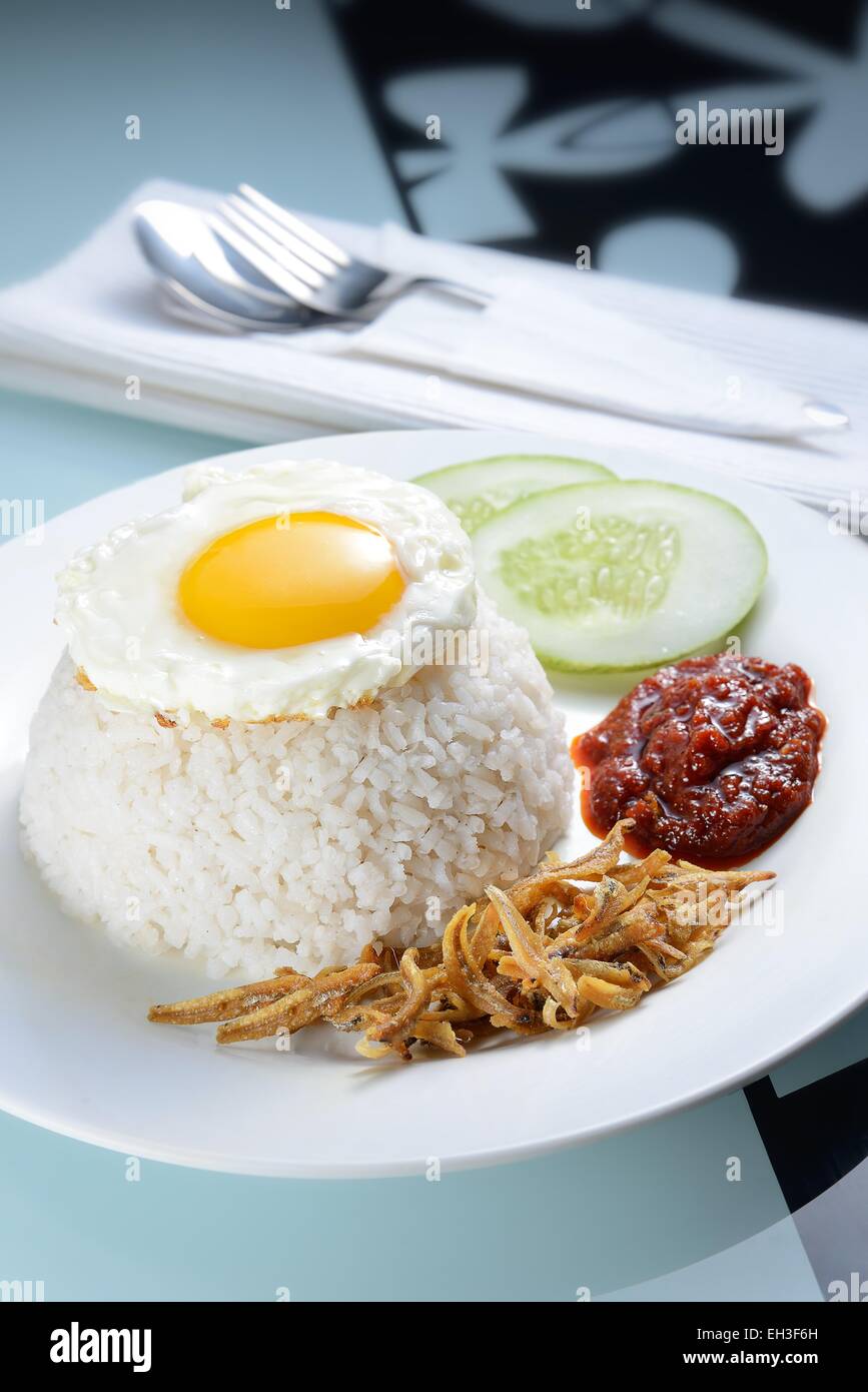 Nasi Lemak Telur Mata Nasi Lemak Nur Alsa Menu And Price 2022 2023