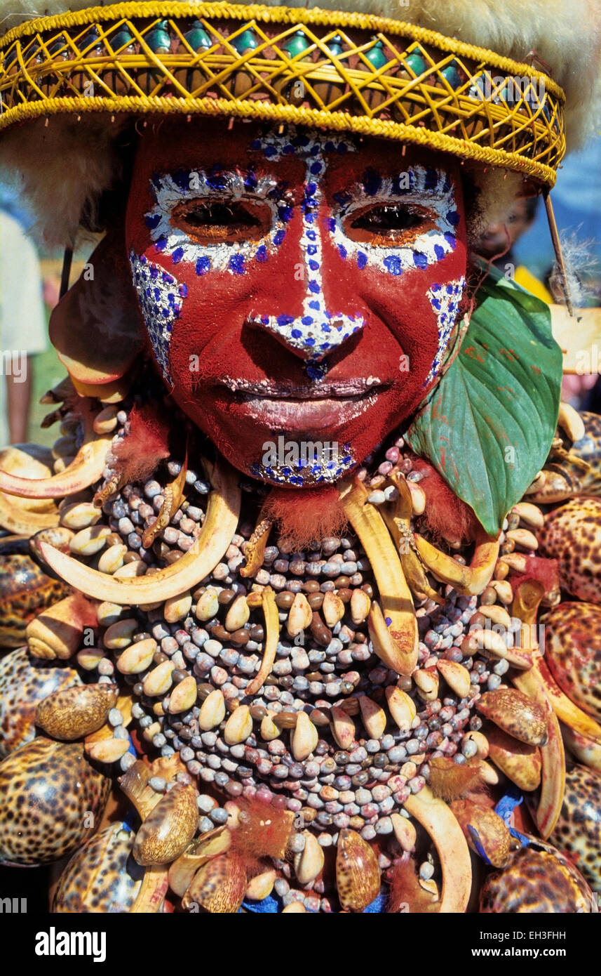 Cannibal woman hi-res stock photography and images - Alamy