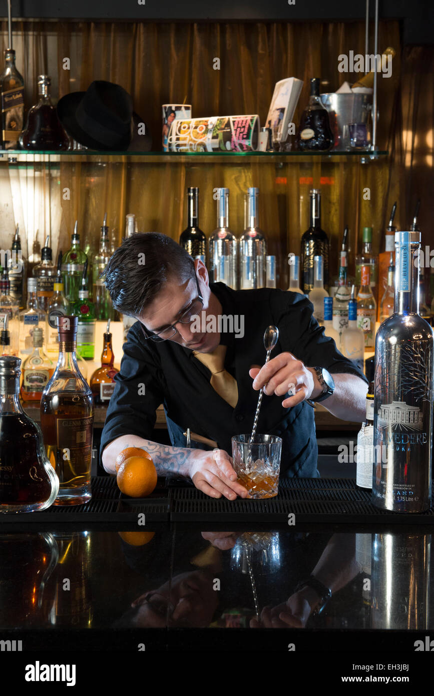 Mixologists hi-res stock photography and images - Alamy