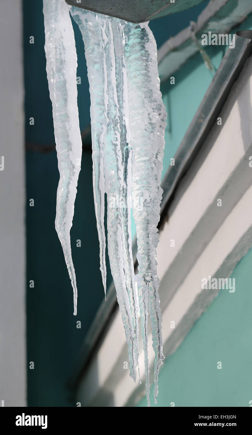 Photo Big beautiful icicles on the street in winter Stock Photo - Alamy