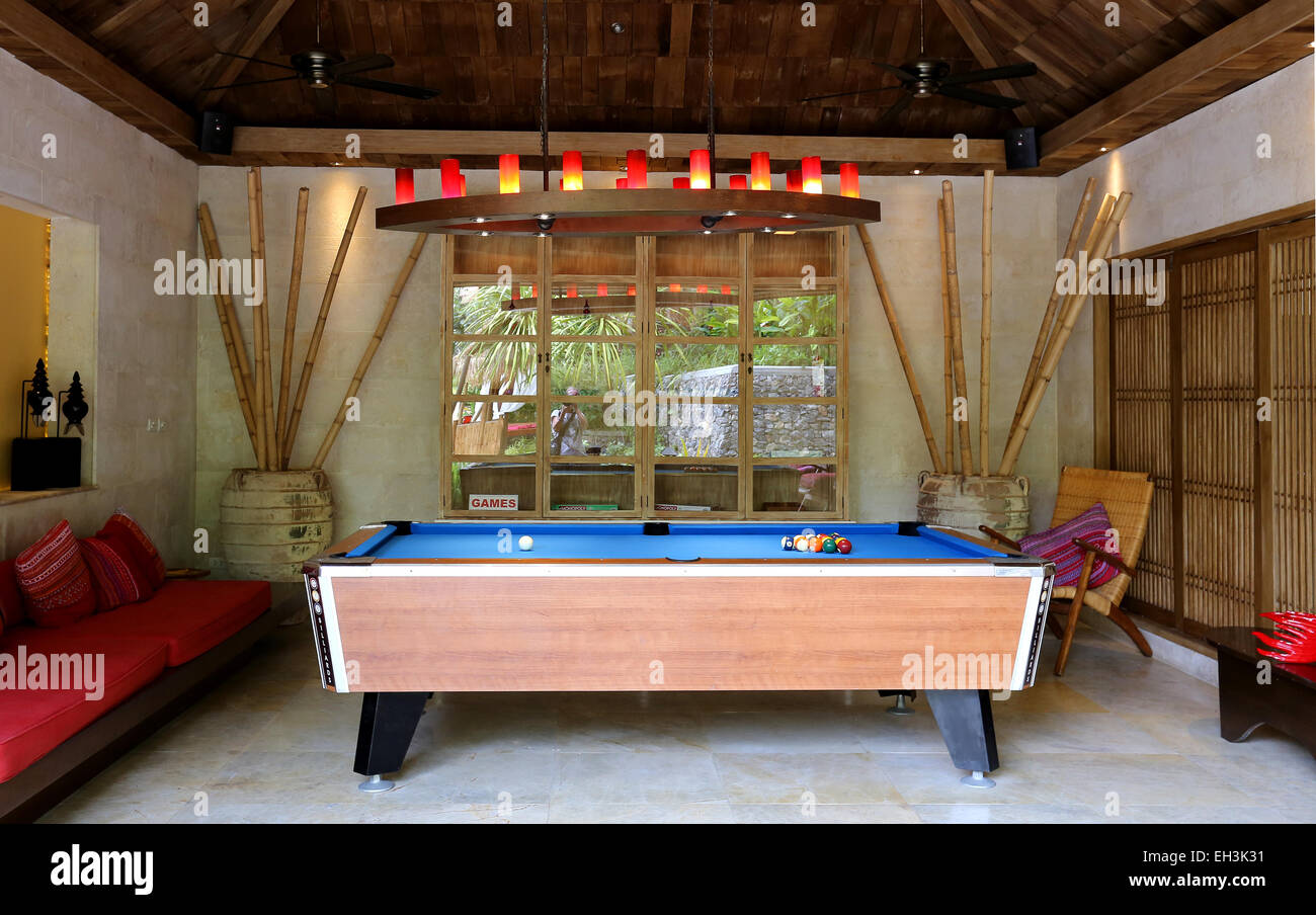 Photo exotic room to play billiards in the hotel Stock Photo - Alamy