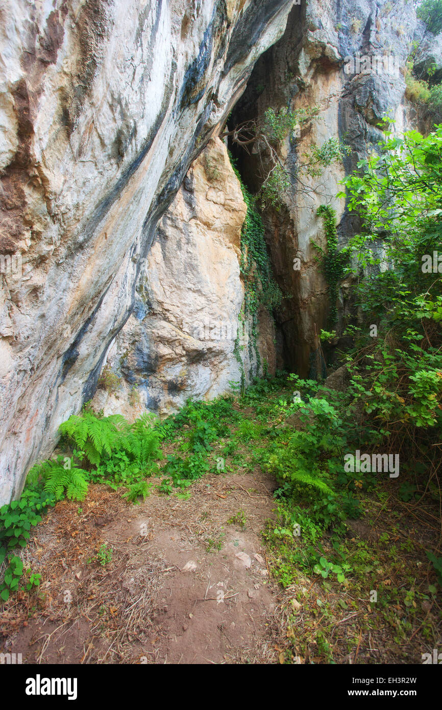 Paleolithic cave hi-res stock photography and images - Alamy