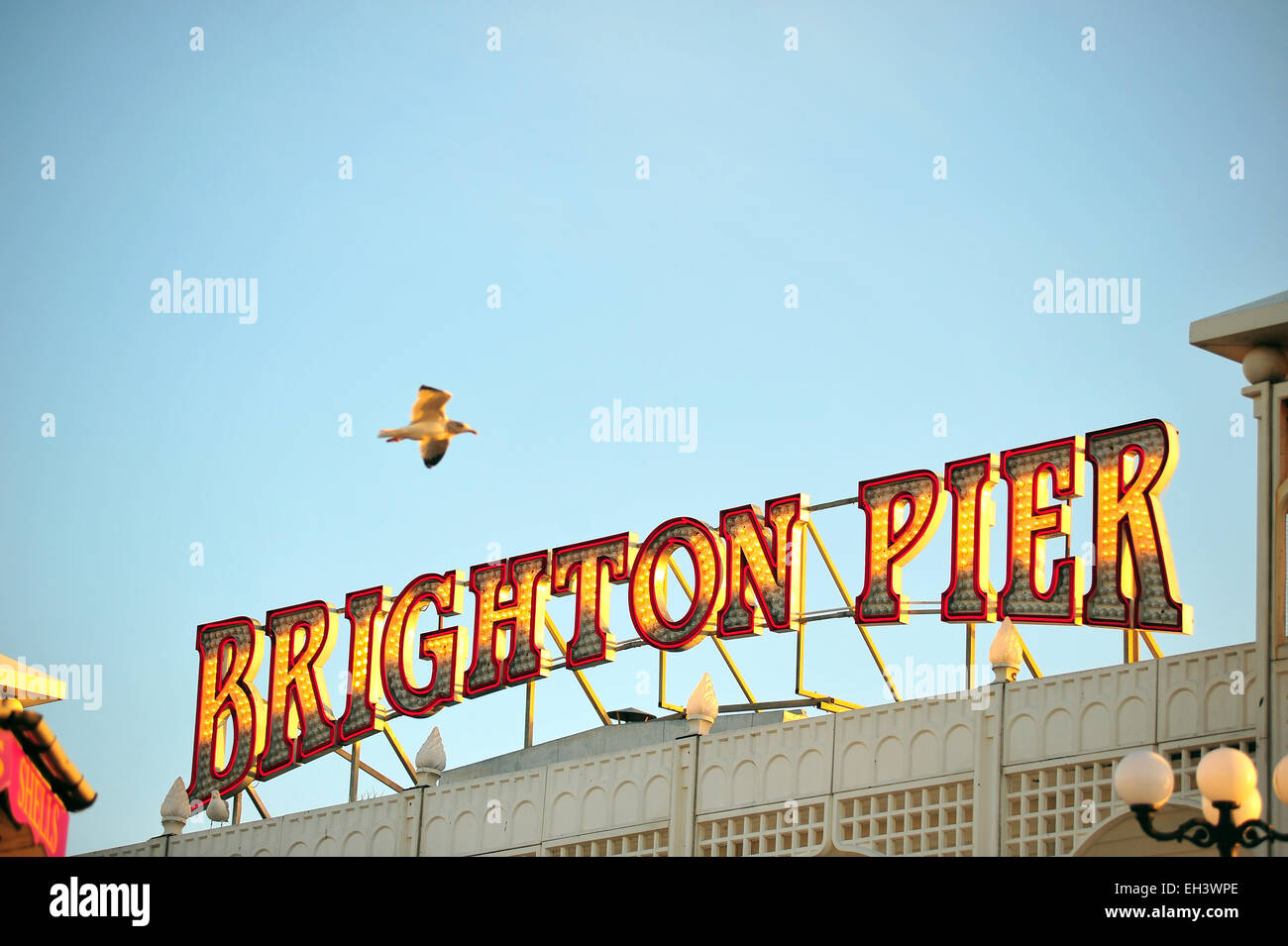 The pier sign hi-res stock photography and images - Alamy