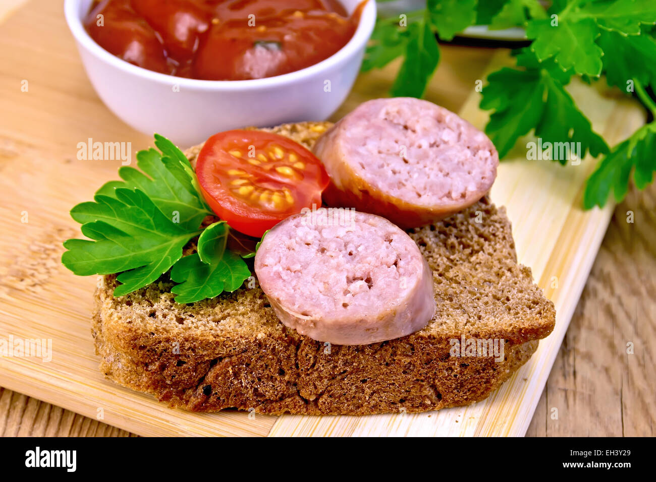 Wurst wurst sandwich sauce hi-res stock photography and images - Alamy