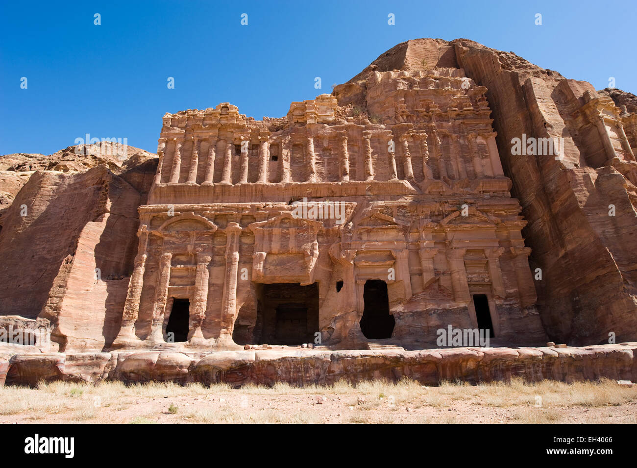 The Palace tomb, one of the 'Royal Tombs' in Petra in Jordan Stock ...