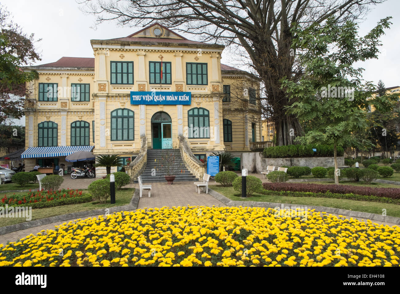 Colonial,power,from,France,Yellow, French, colonial, building, in ...