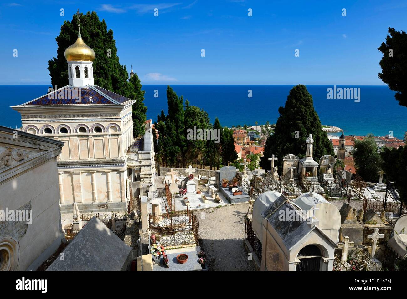 France, Alpes Maritimes, Menton, old town, the Old Castle cemetery ...