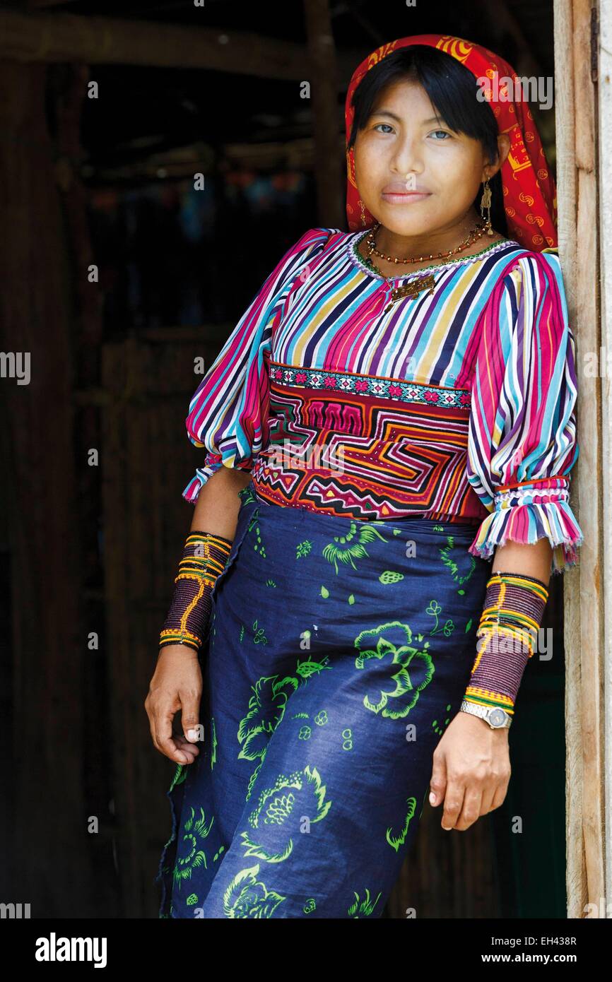 Panama, San Blas archipelago, Kuna Yala, Kunas indigenous community ...