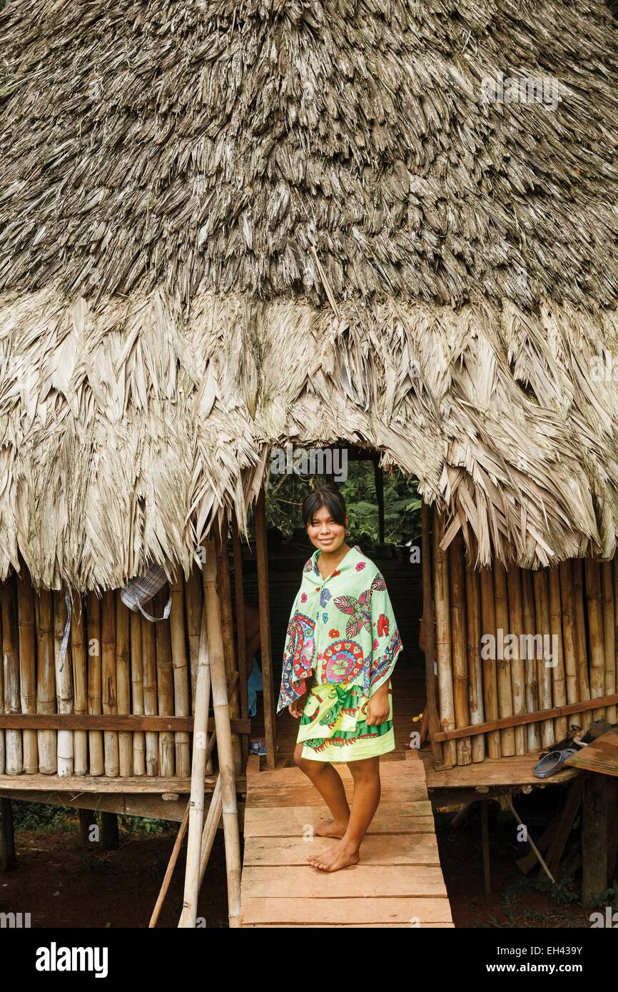 Indigenous embera girl hi-res stock photography and images - Alamy