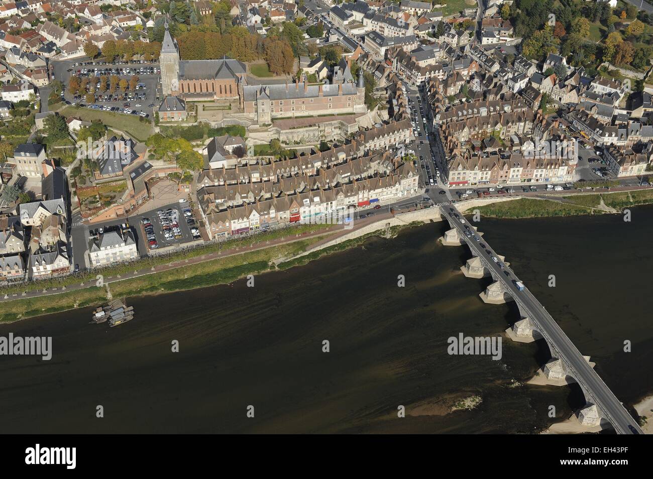 France, Loiret, Gien and its surroundings and its bridge over the Loire ...