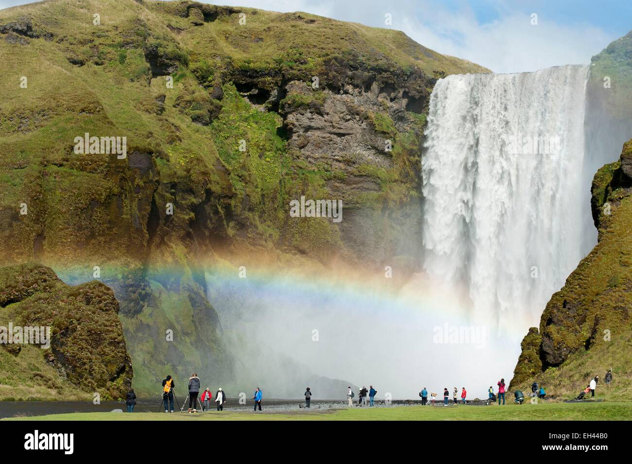 Iceland, Sudurland, Skogafoss waterfall with rainbow Stock Photo - Alamy