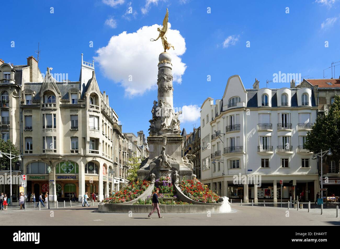 France, Marne, Reims, Place Drouet d'Erlon, the column of the winged ...