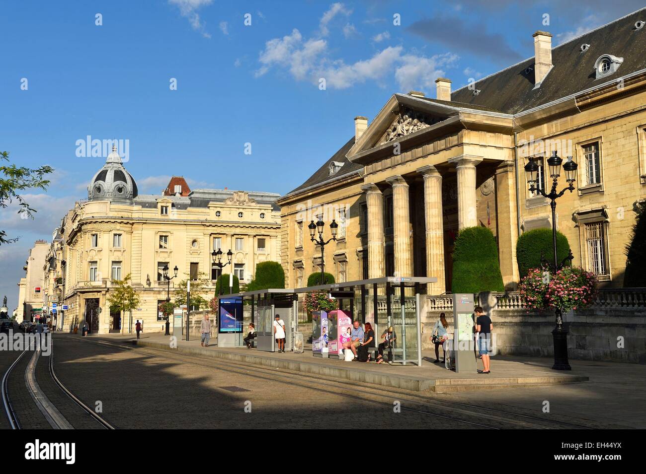 Reims opera house hi-res stock photography and images - Alamy