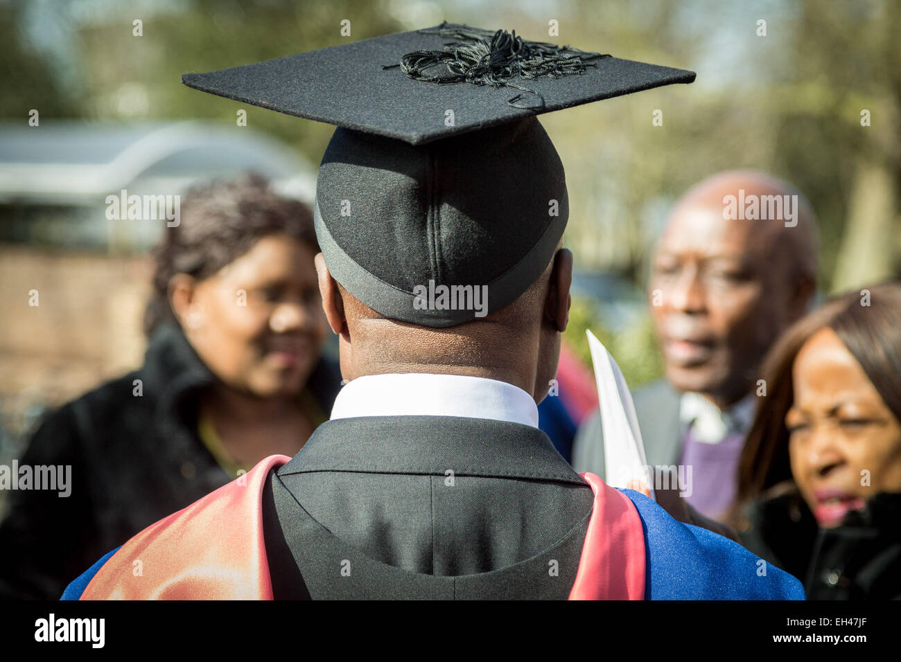 London university students graduation hi-res stock photography and ...