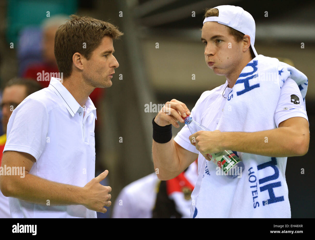 Frankfurt, Germany. 6th Mar, 2015. Germany's Jan-Lennard Struff (r ...
