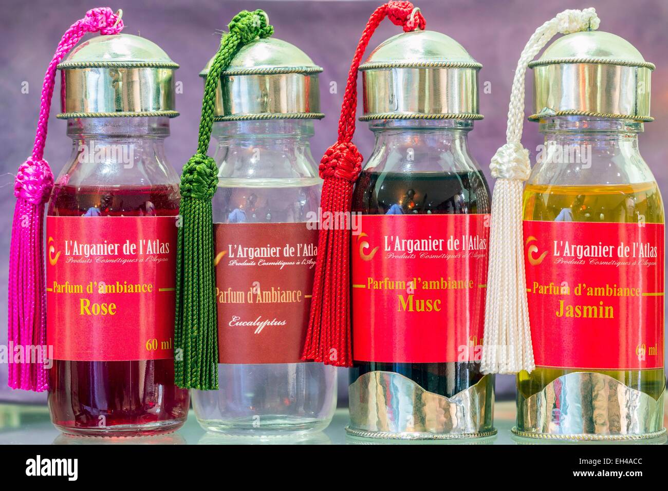 Rose and eucalyptus hi-res stock photography and images - Alamy