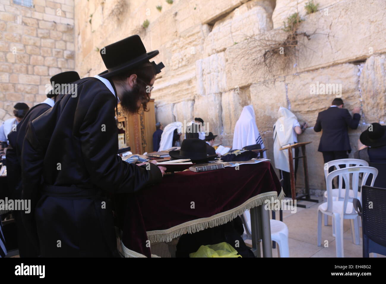 Jerusalem, Israel. 6th Mar, 2015. Religious Jews praying at the Western ...