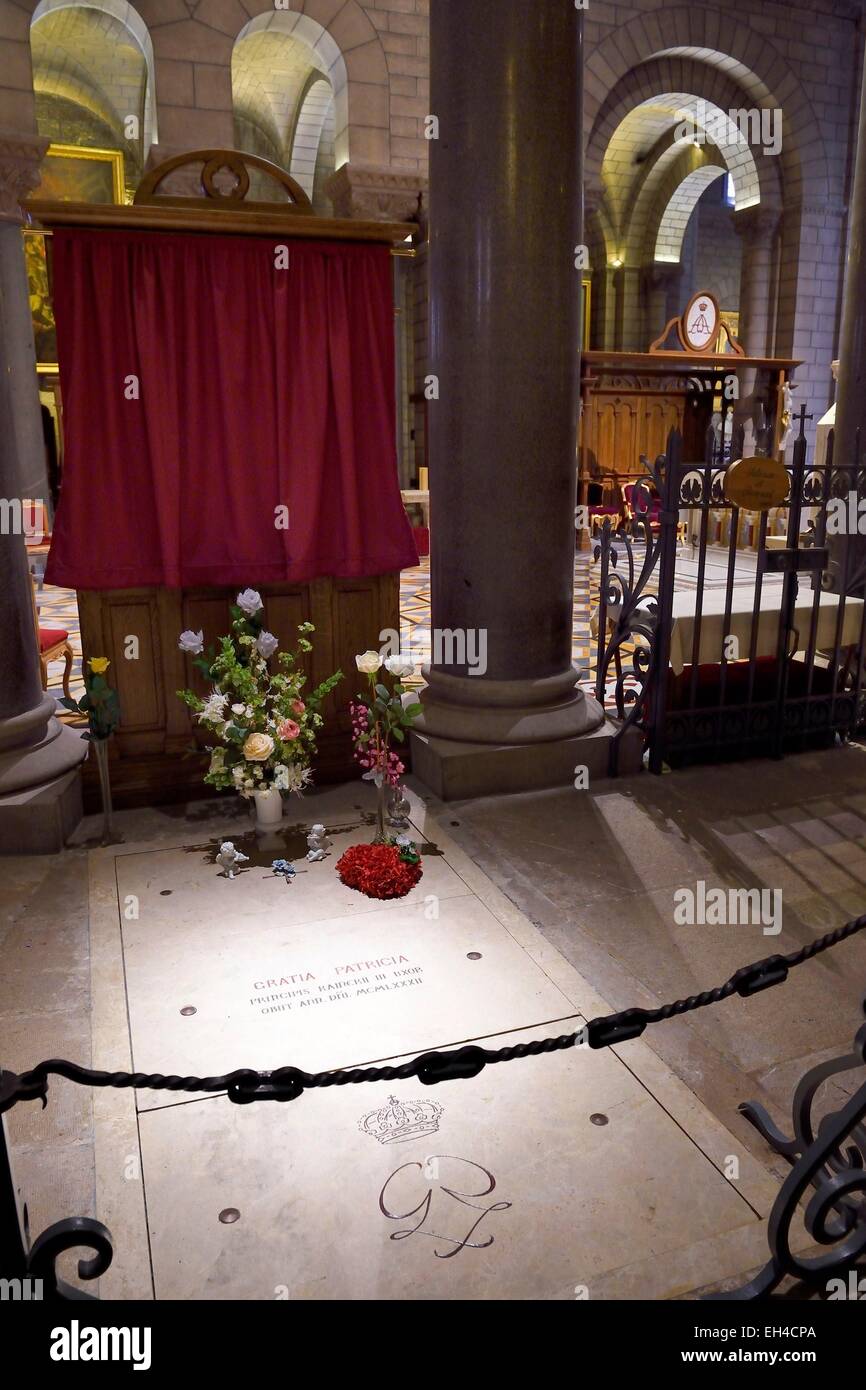 Prince rainier grave hi-res stock photography and images - Alamy