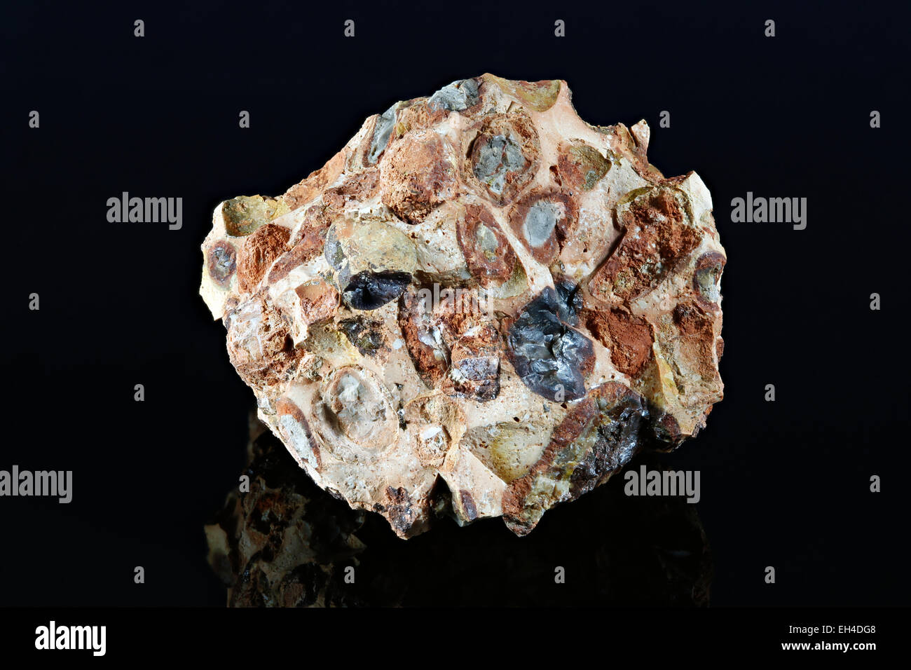 Bauxite ore hi-res stock photography and images - Alamy
