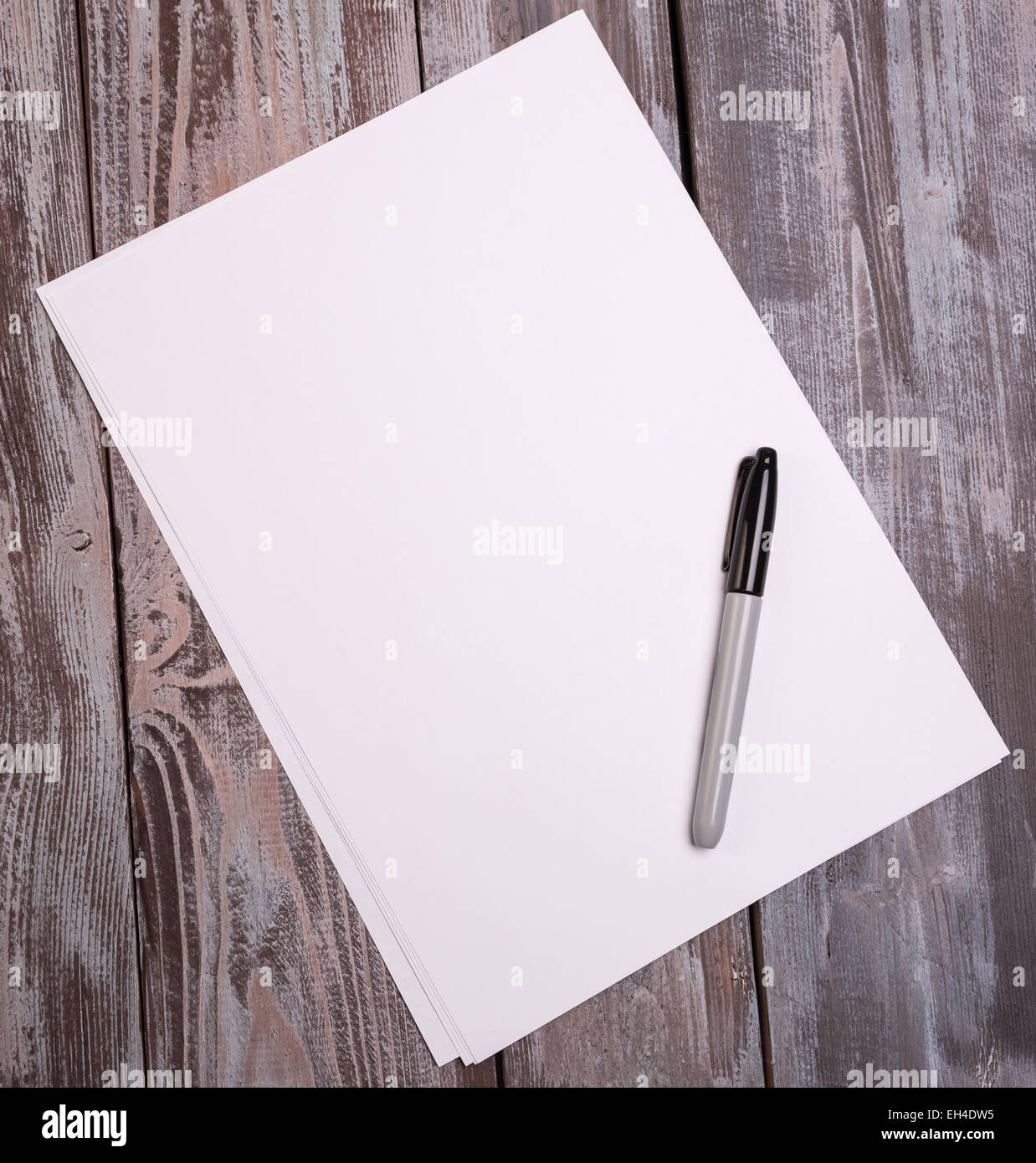 Business organizer paper sheets hi-res stock photography and images - Alamy