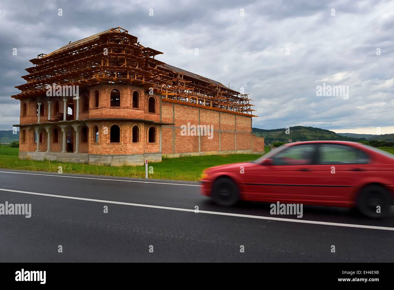 Romania, Transylvania, Brateiu, construction of a romani (gipsy) palace ...