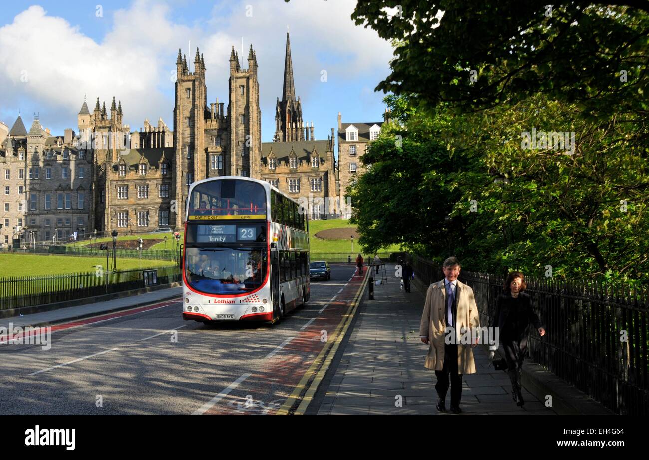 Edinburgh bus hi-res stock photography and images - Alamy