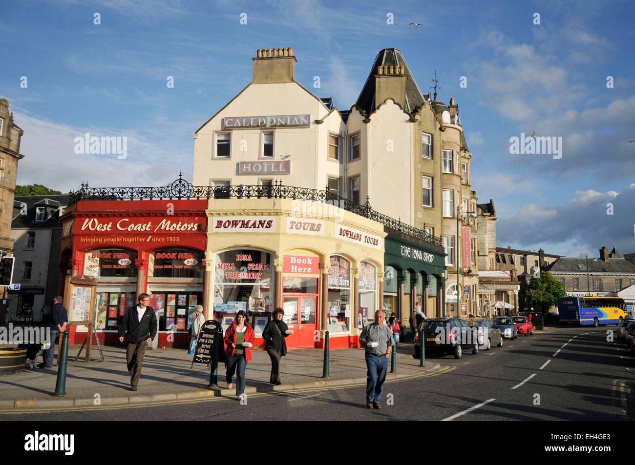 Pedestrian street oban hi-res stock photography and images - Alamy