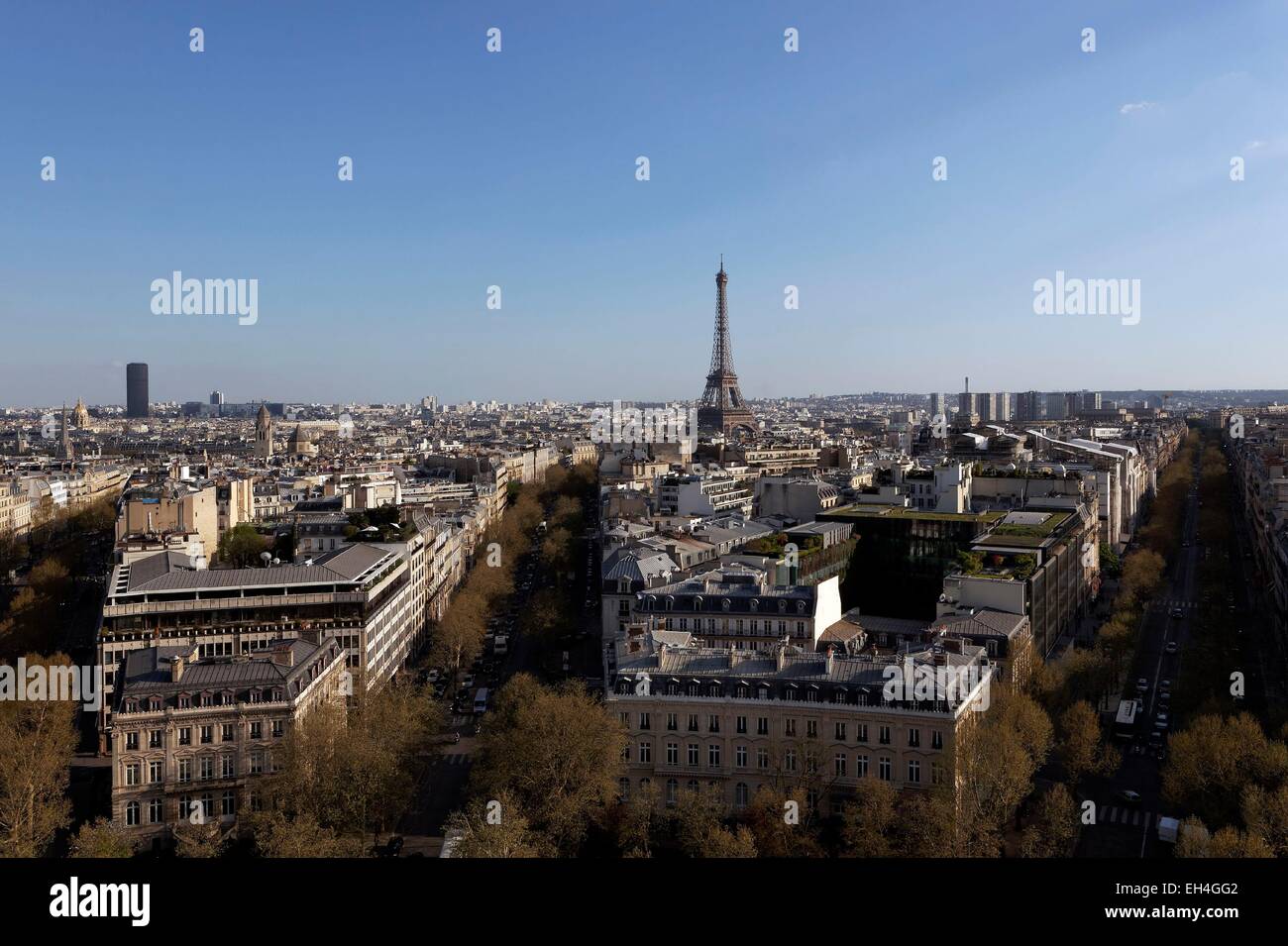 France, Paris, the Eiffel Tower, the avenues of Kleber and Jena from the Arc de Triomphe Stock ...