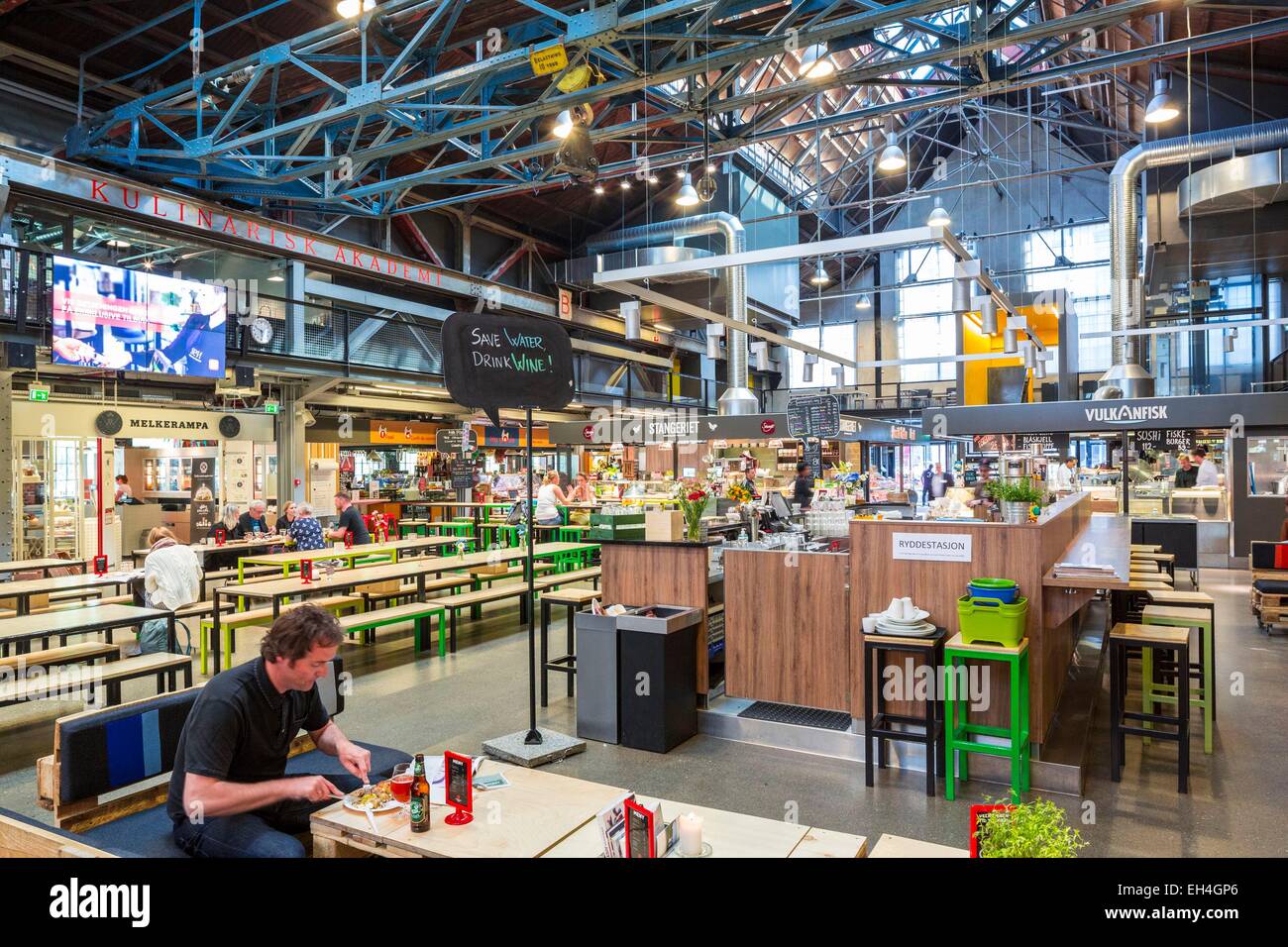 Norway, Oslo, Vulkan district, Mathallen Food Hall, gourmet food market ...