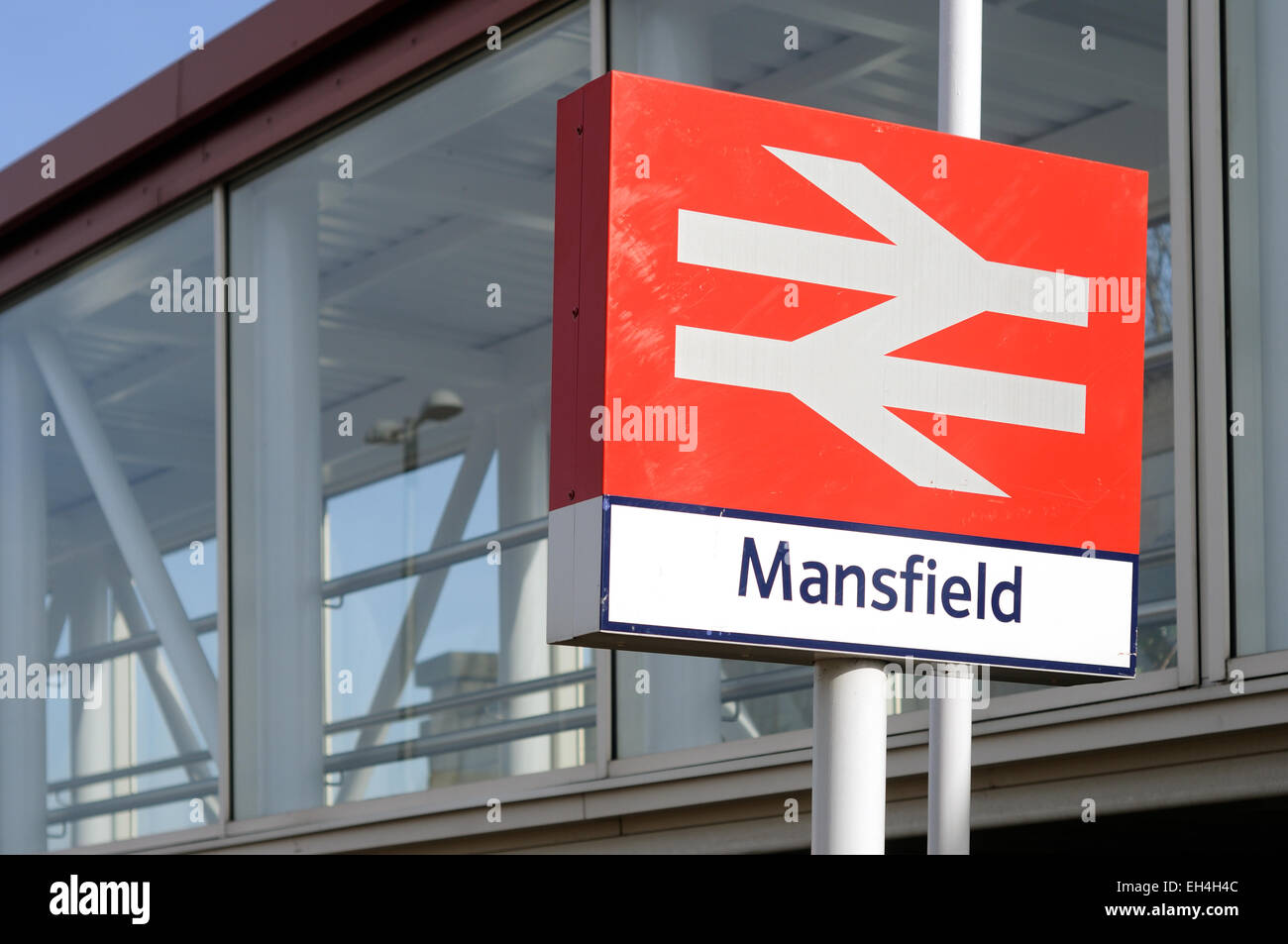 Bus station mansfield hi-res stock photography and images - Alamy