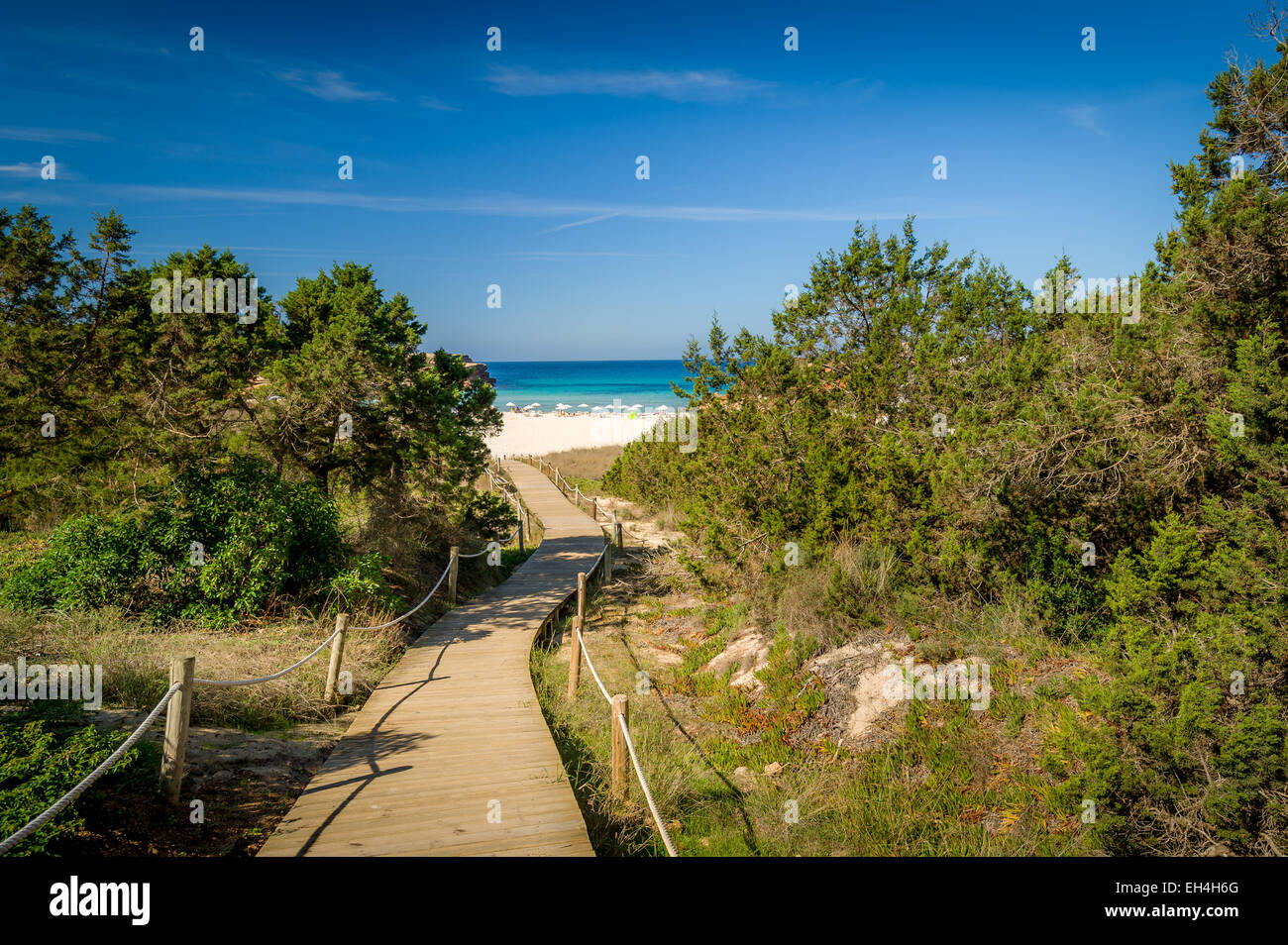 Beach sand horizon hi-res stock photography and images - Alamy
