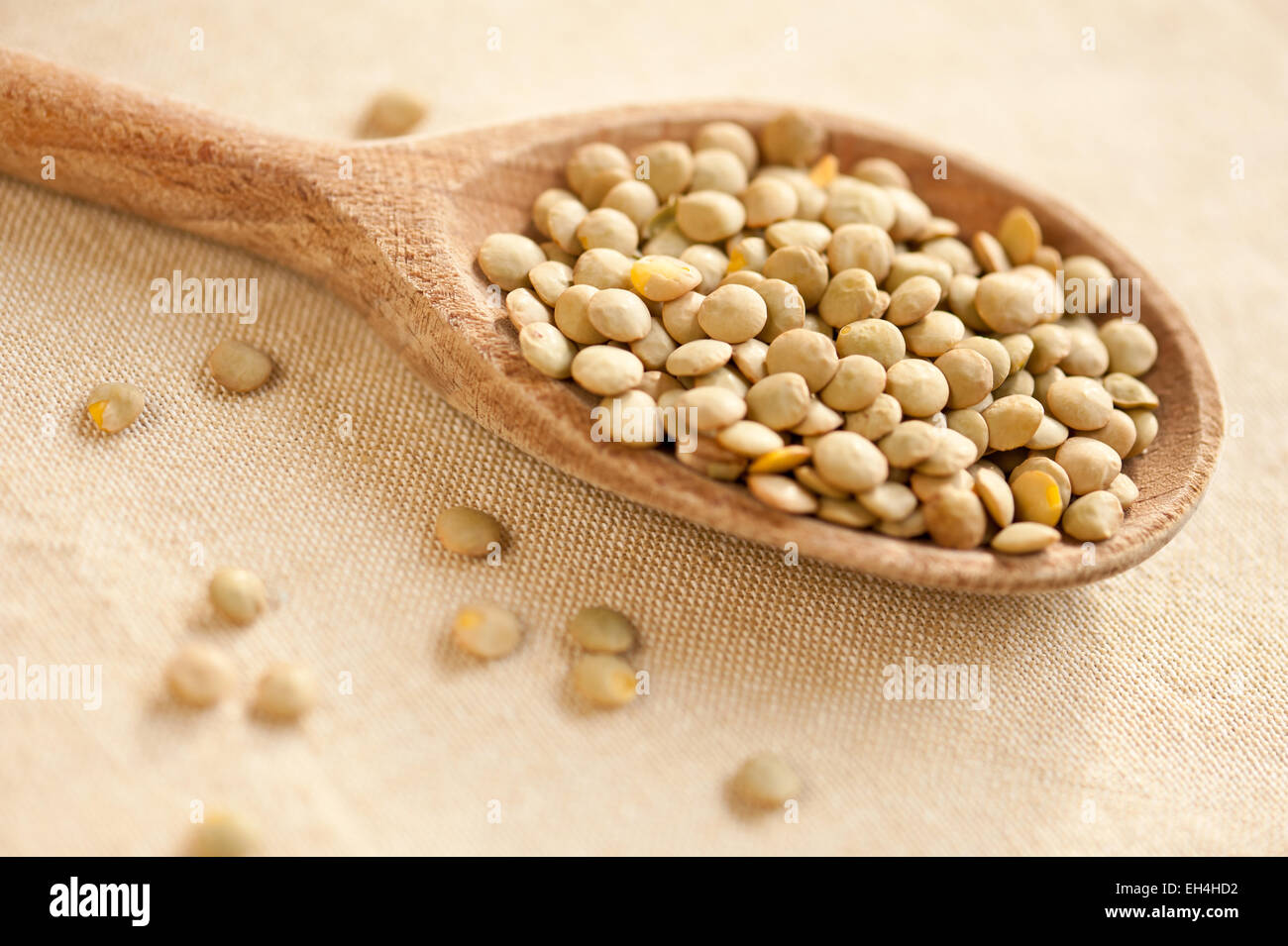 Lentil seeds hi-res stock photography and images - Alamy