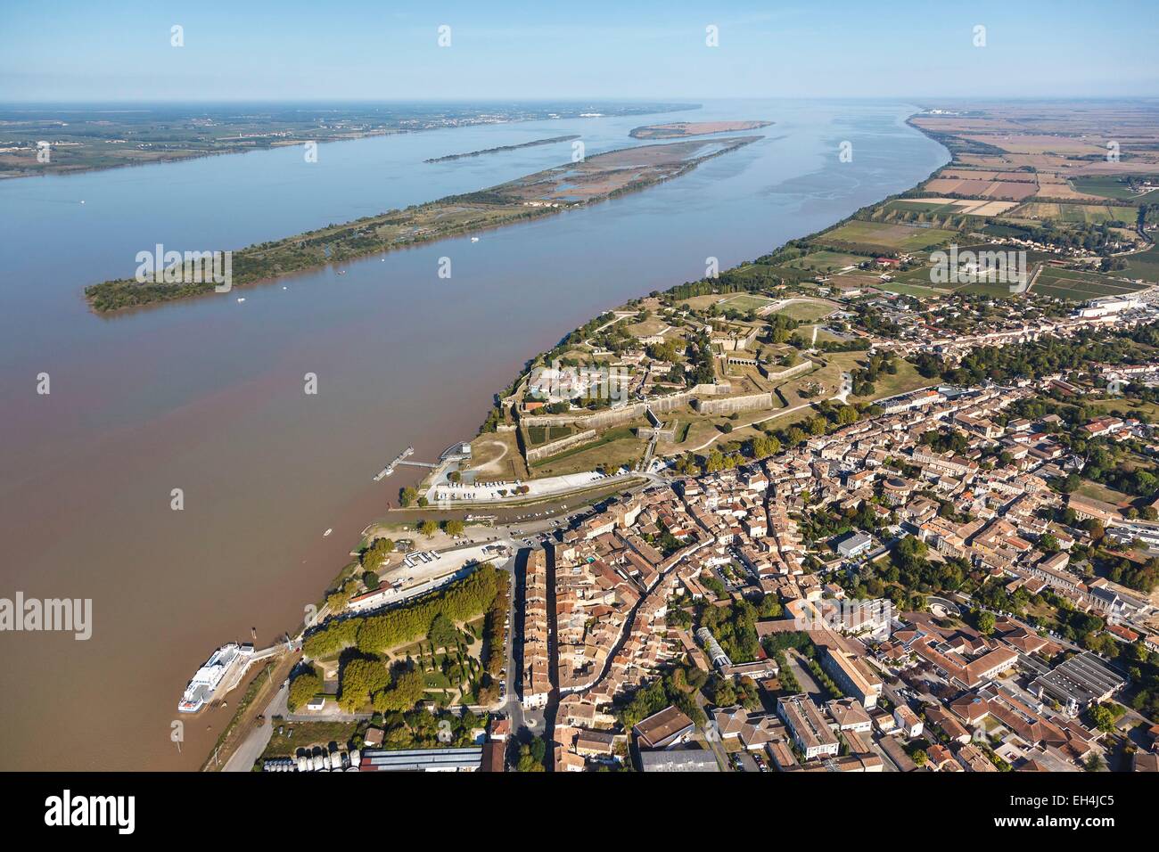 France, Gironde, Blaye, the town and the citadel on the Gironde Stock ...