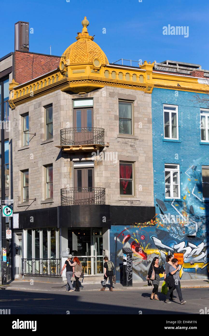 Canada, Quebec, Montreal, the Plateau-Mont-Royal, Mont-Royal Avenue ...