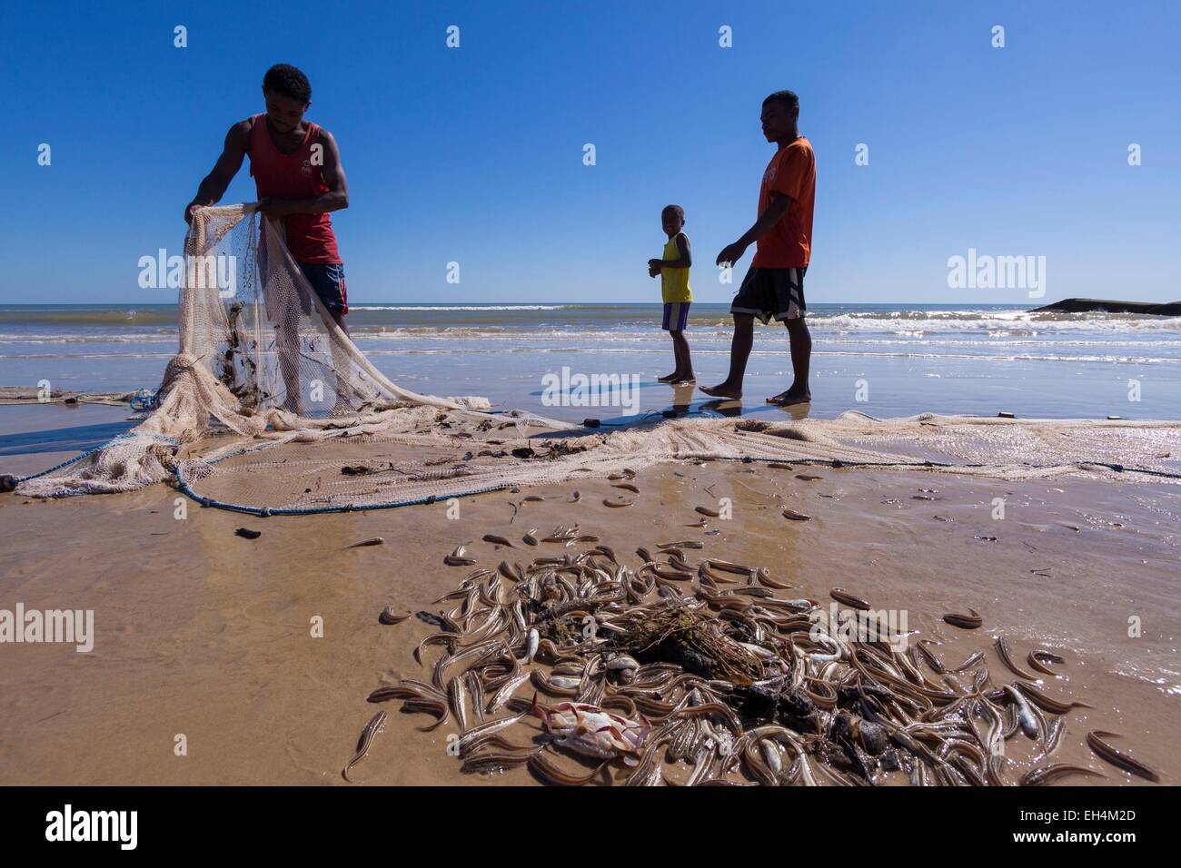 Madagascar wave hi-res stock photography and images - Alamy