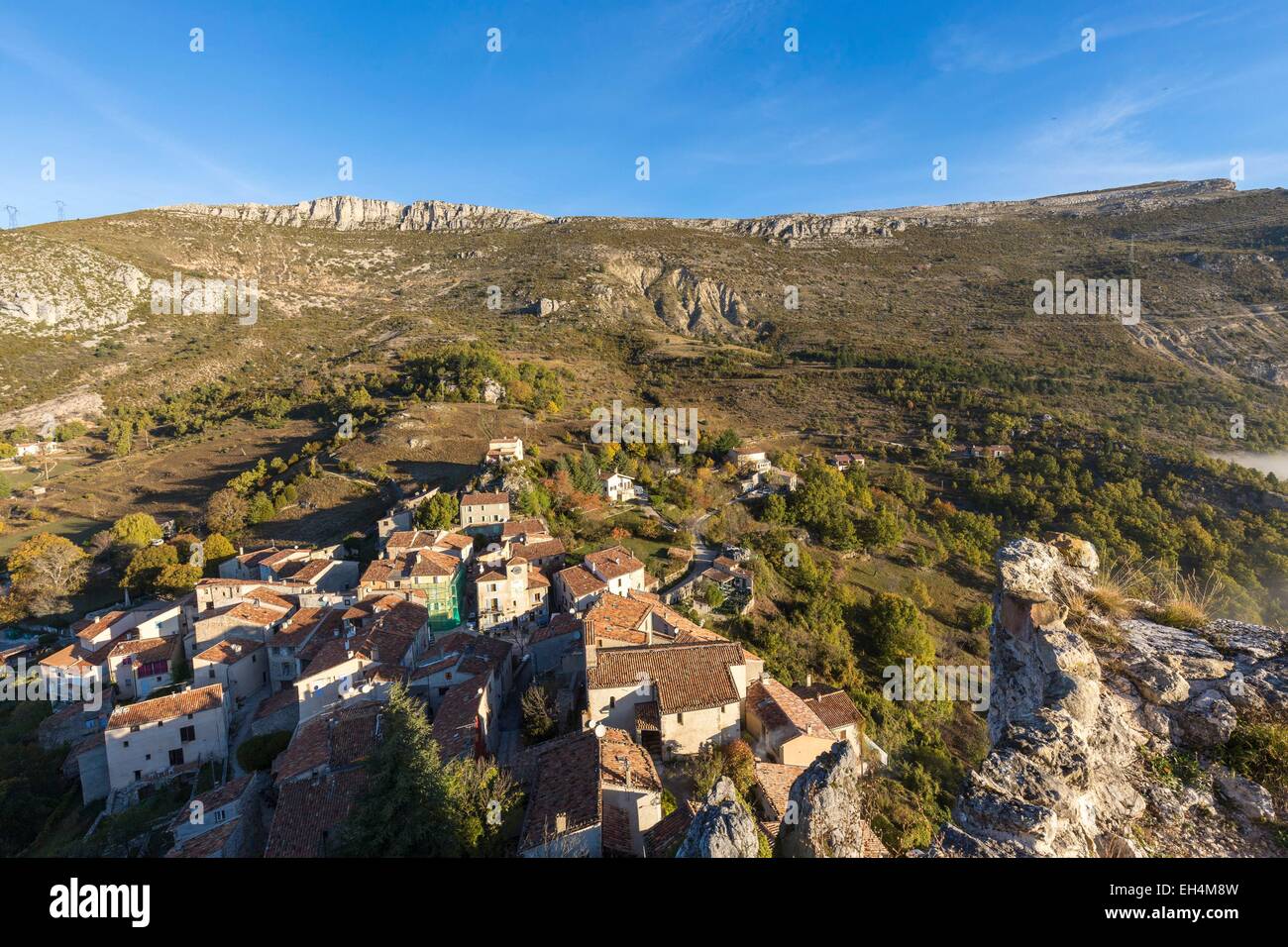 Village rougon verdon verdon regional hi-res stock photography and ...