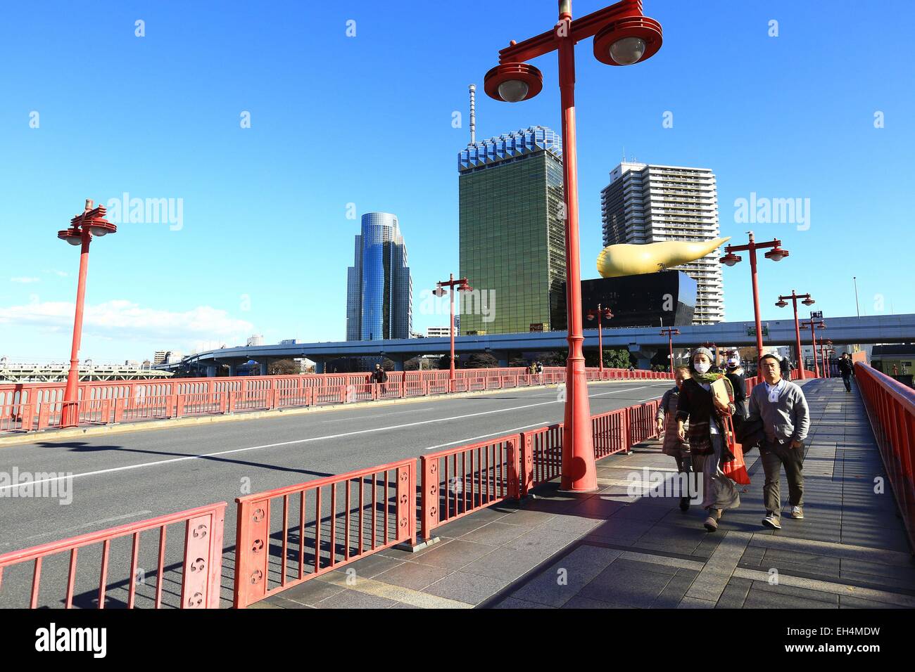 Japan, Honshu island, Tokyo, Taito, Asakusa district, bridge Azumabashi ...