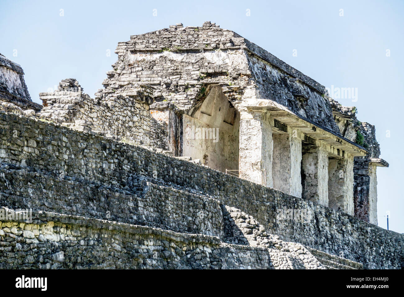 Corbel arch hi-res stock photography and images - Alamy